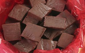 Dorchester fudge for the holidays - Gliffen Designs
